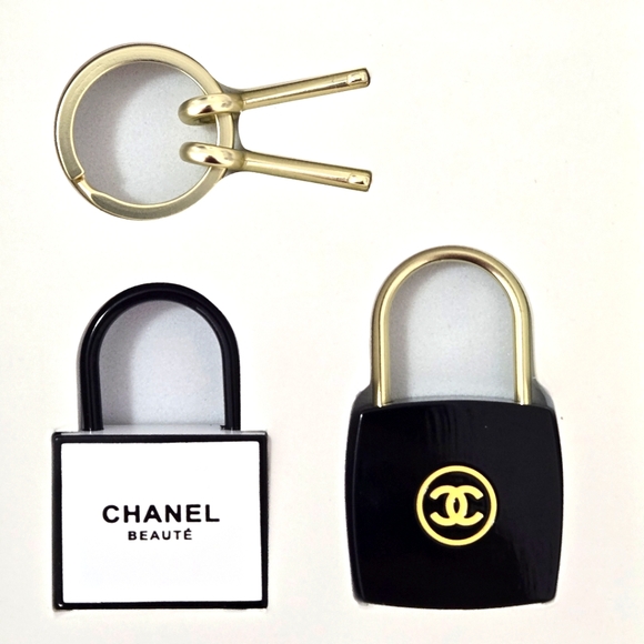 CHANEL | Accessories | Low Start Chanel La Collection Lock And Keys Box ...